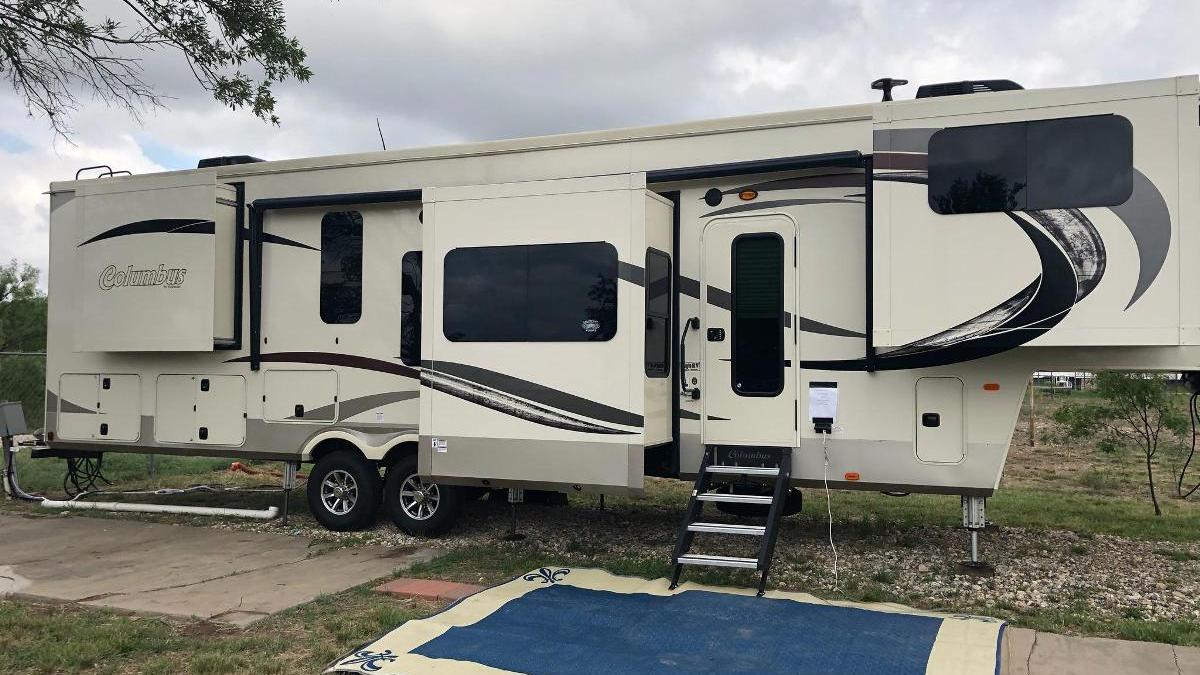 2018 Palomino Columbus 389FL