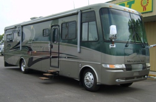 2004 Mountain Aire M-3781-WRKHRS at DreamFindersRV.com