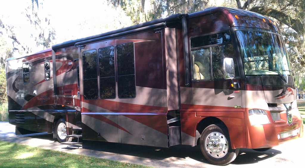 2008 Winnebago Itasca Suncruiser 38J