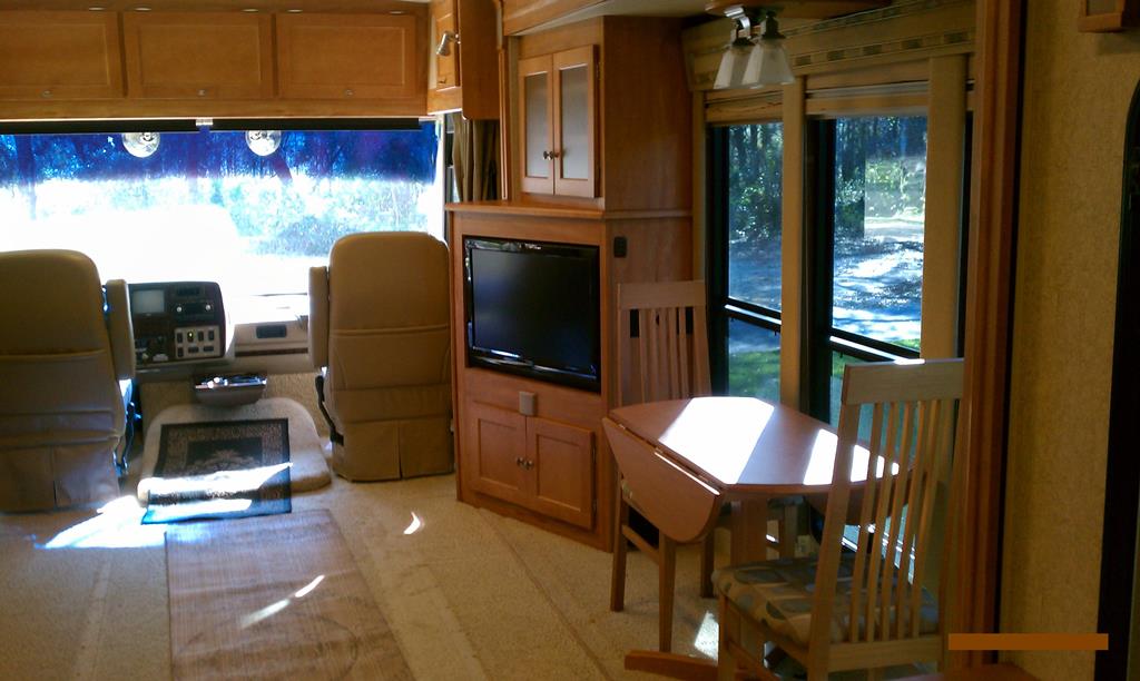2008 Winnebago Itasca Suncruiser 38J