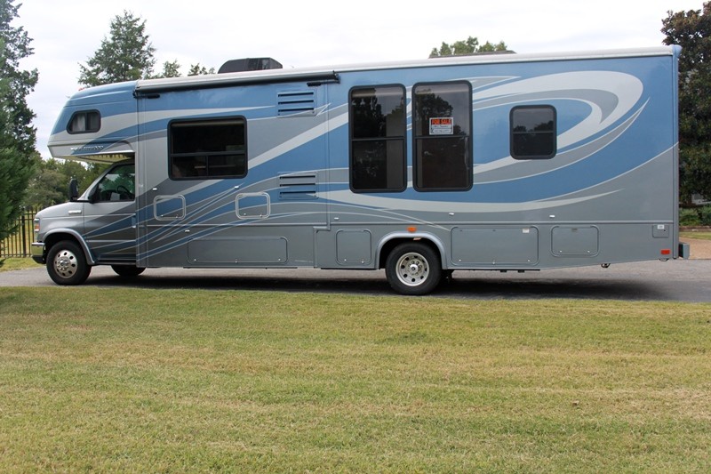 2008 Fleetwood Jamboree 31M, PHOTOS, Details, Brochure, Floorplan
