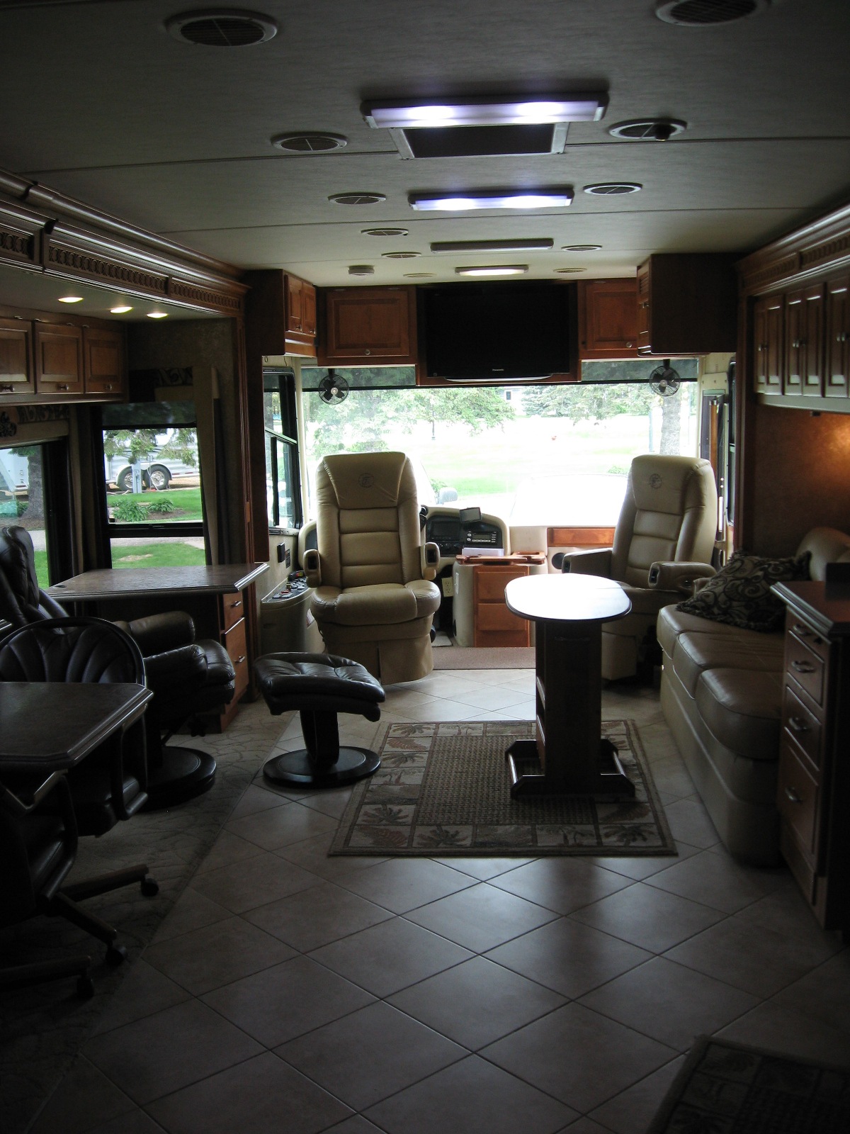 2009 Tiffin Phaeton 42QRH | TIFFIN Motorhomes For Sale By Owner