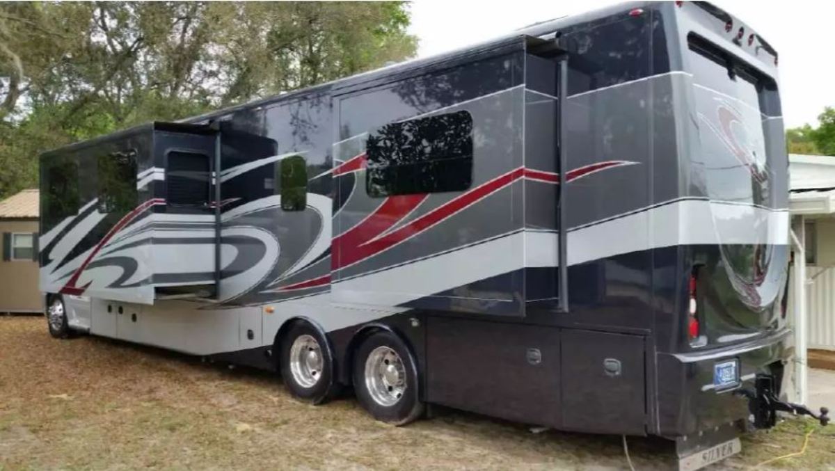 2008 Silver Crown Coach S Series | Used MotorhomesFor Sale