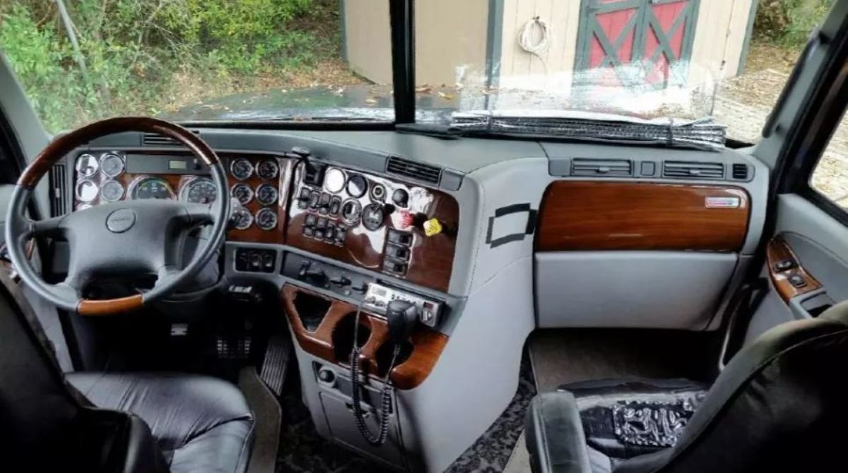 2008 Silver Crown Coach S Series | Used MotorhomesFor Sale