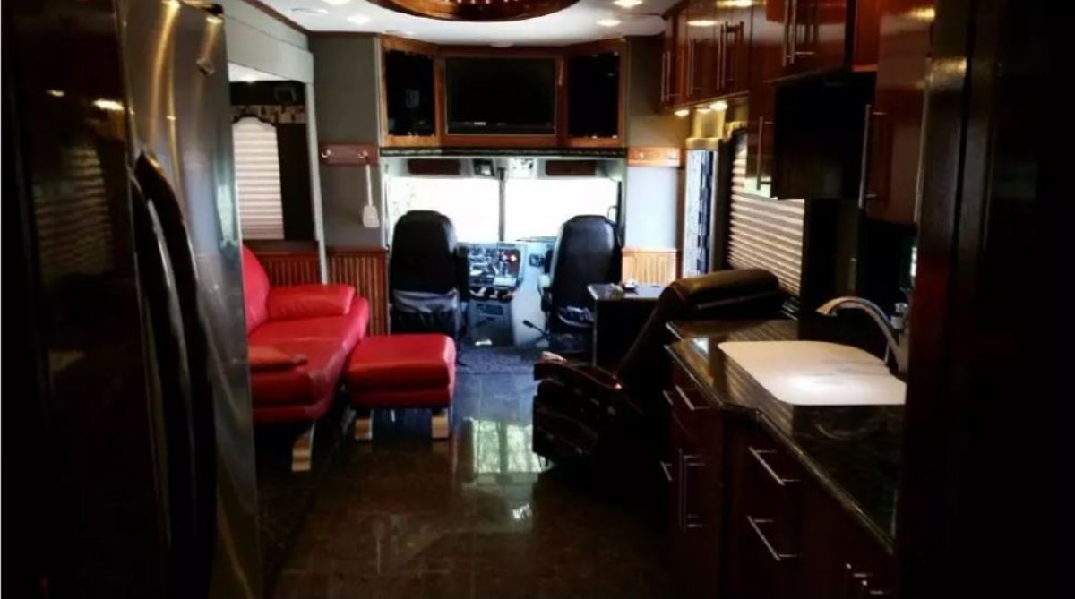 2008 Silver Crown Coach S Series | Used MotorhomesFor Sale