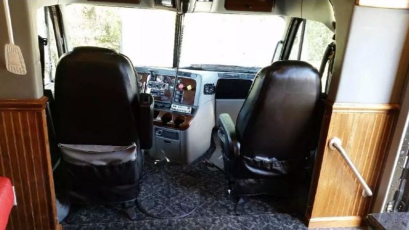 2008 Silver Crown Coach S Series