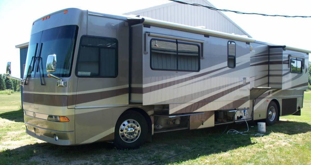 2005 Alpine Motor Coach M-40FD | Used Motorhomes For Sale