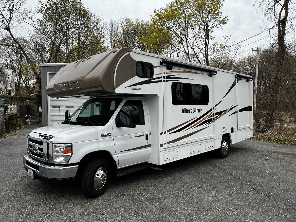 2017 Winnebago Minnie Winnie 26A