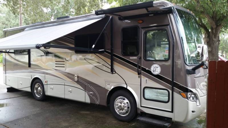2011 Tiffin Allegro Breeze 28BR, PHOTOS, Details, Brochure, Floorplan