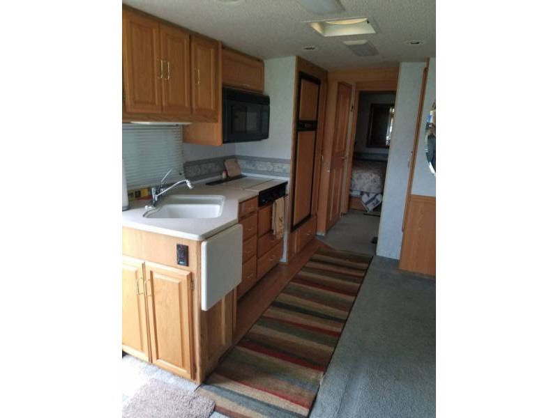 2003 Winnebago Adventurer 33V, PHOTOS, Details, Brochure, Floorplan