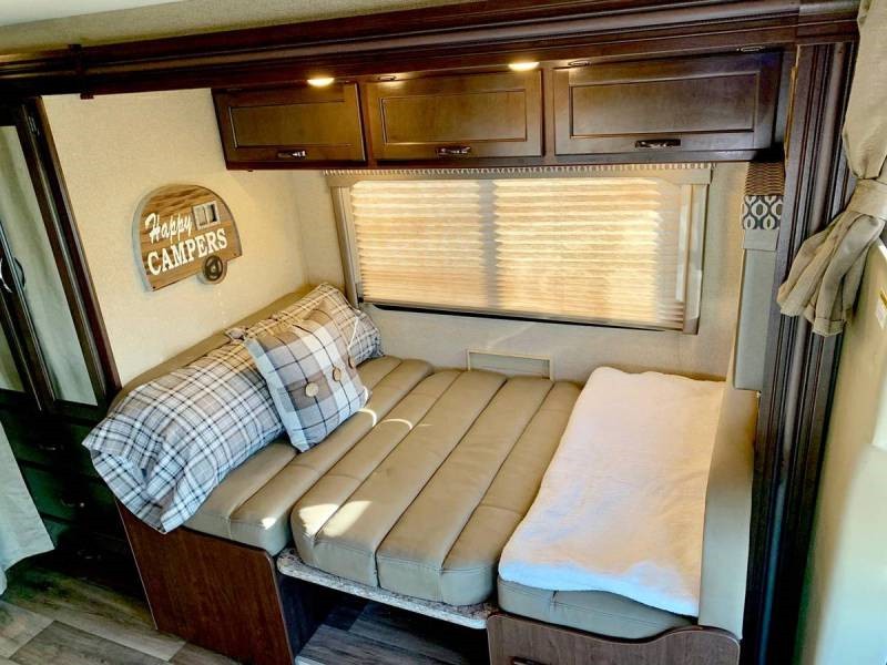 2019 Thor Freedom Elite 24FE, PHOTOS, Details, Brochure, Floorplan