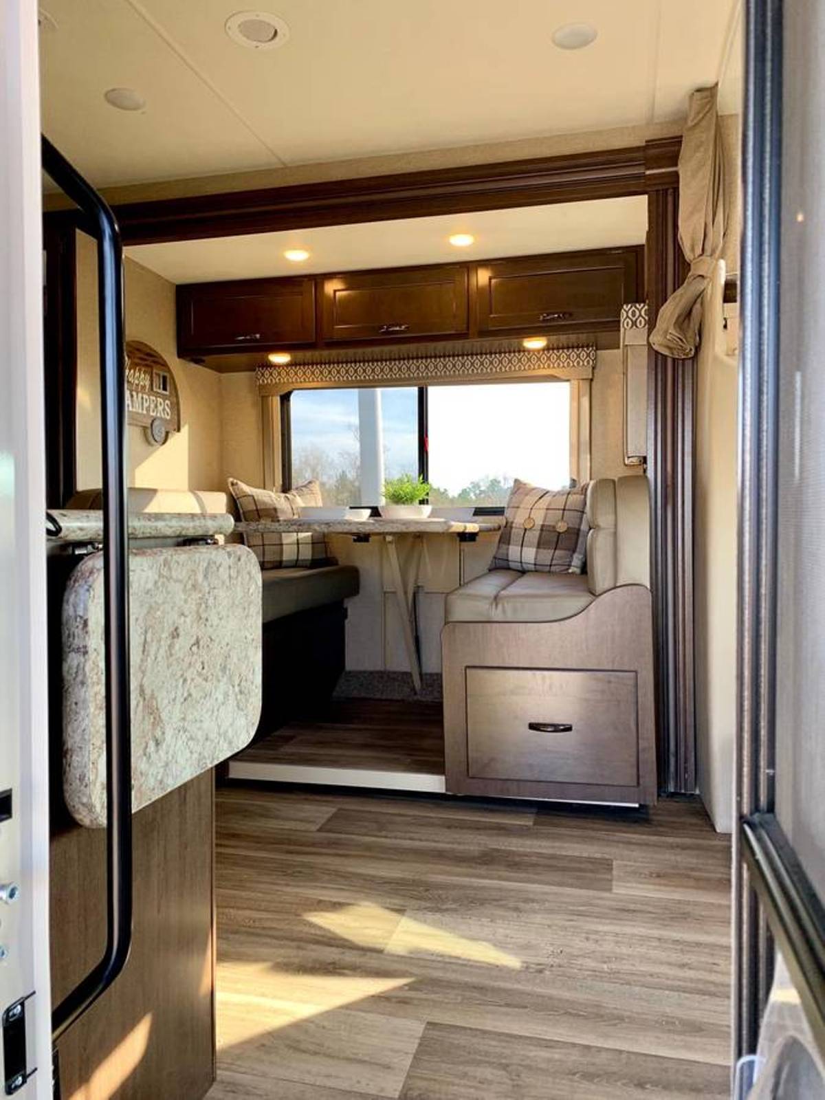 2019 Thor Freedom Elite 24FE