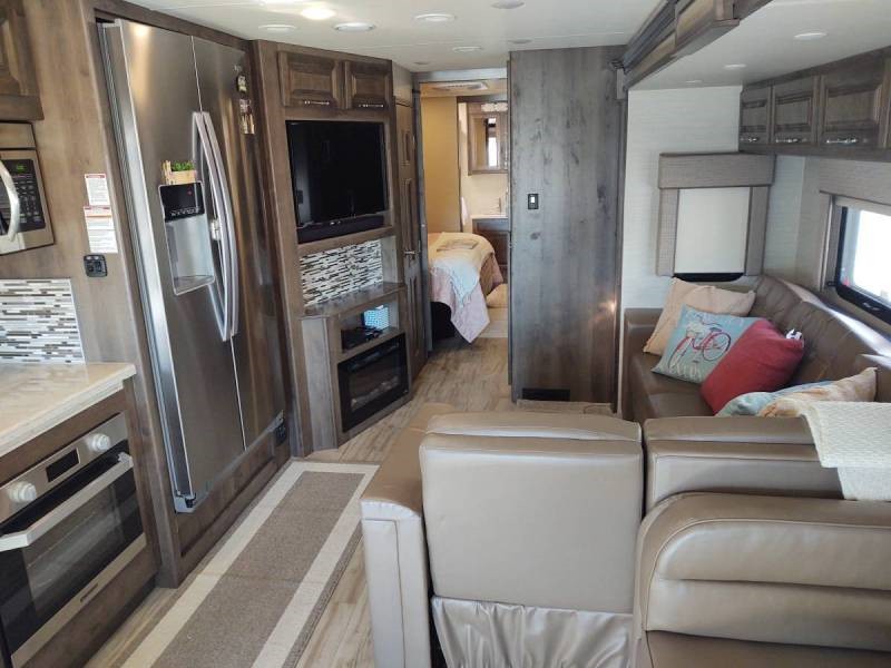 2019 Entegra Emblem 36U, PHOTOS, Details, Brochure, Floorplan