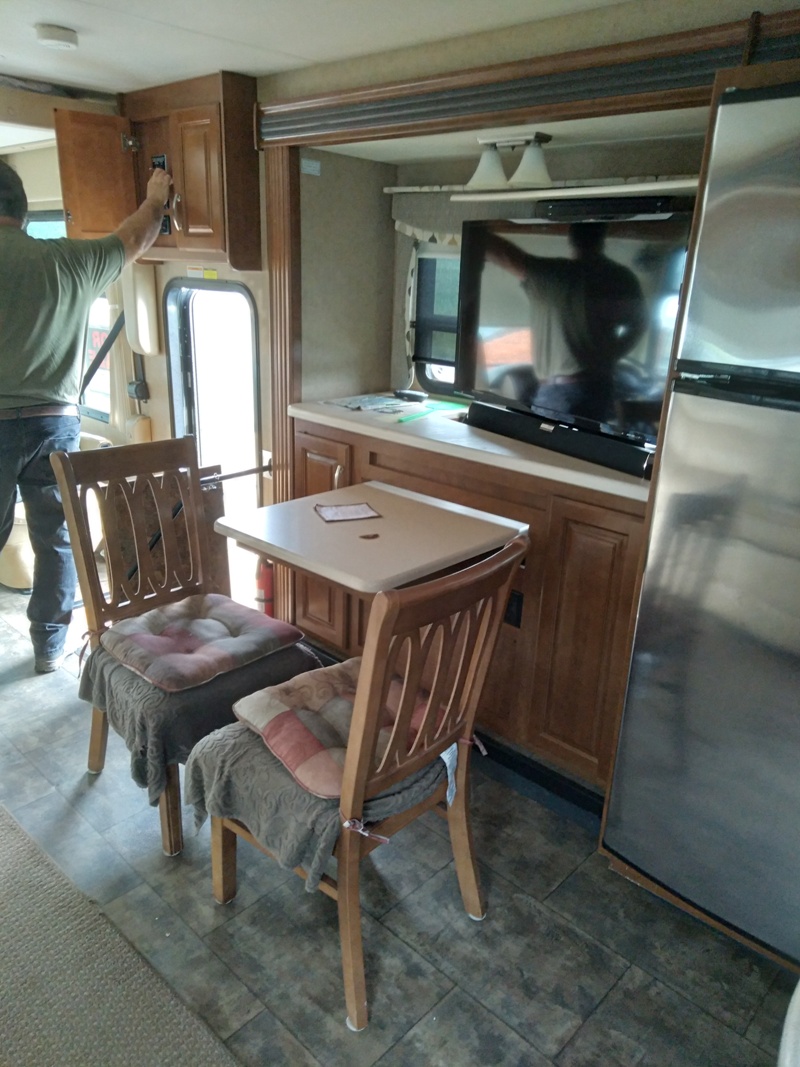 2015 Thor Challenger 37GT, PHOTOS, Details, Brochure, Floorplan