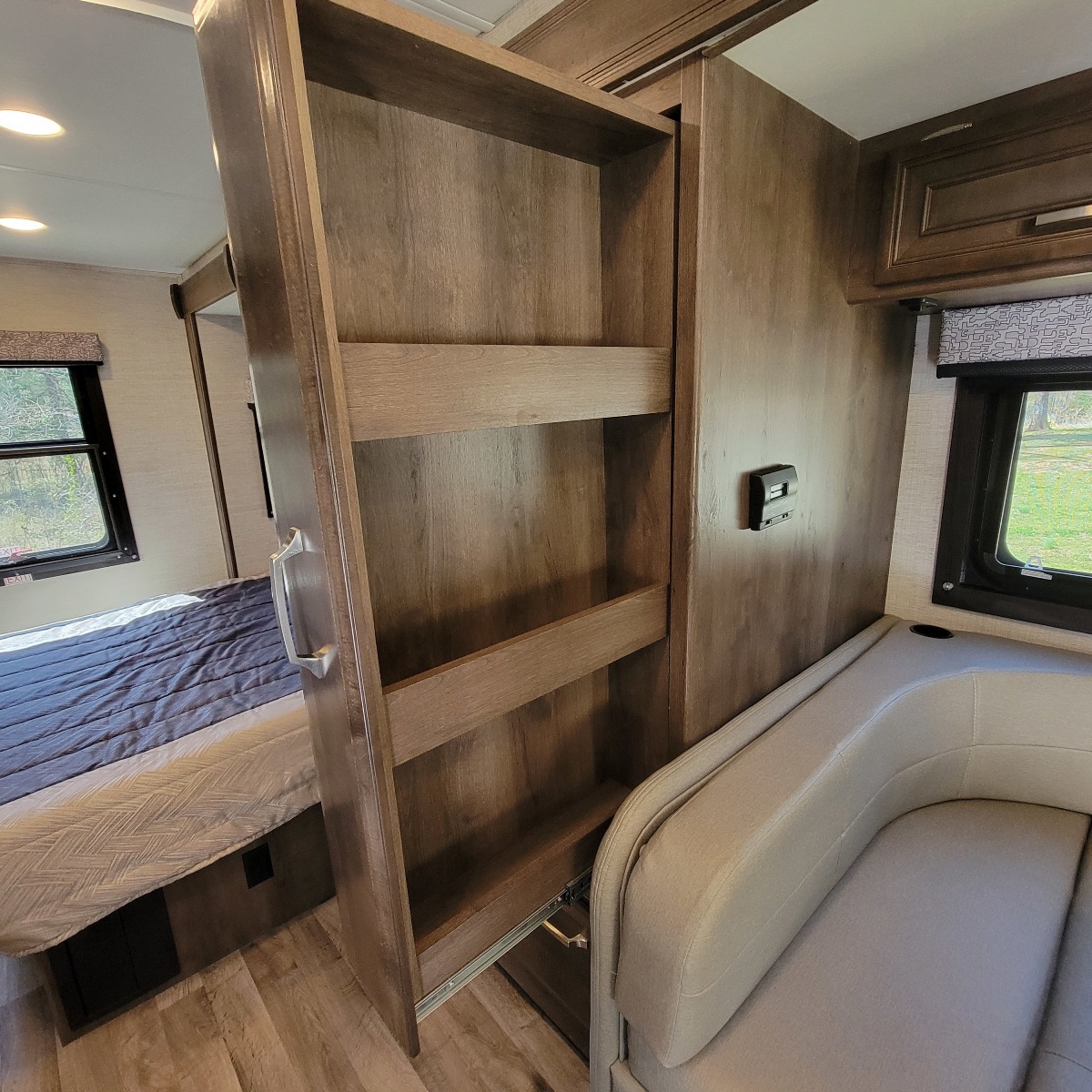 2021 Jayco Melbourne 24L Sprinter