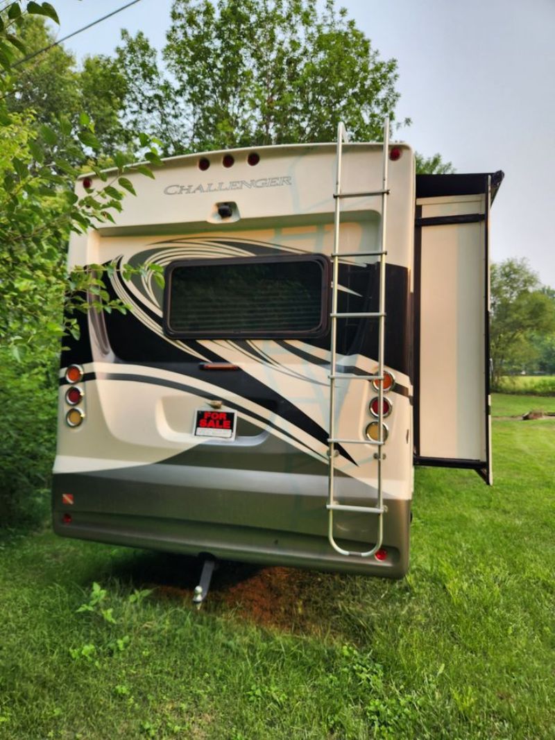 2013 Thor Challenger 37GT, PHOTOS, Details, Brochure, Floorplan