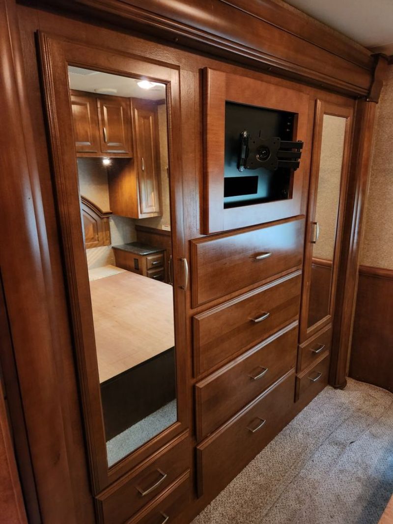 2013 Thor Challenger 37GT, PHOTOS, Details, Brochure, Floorplan